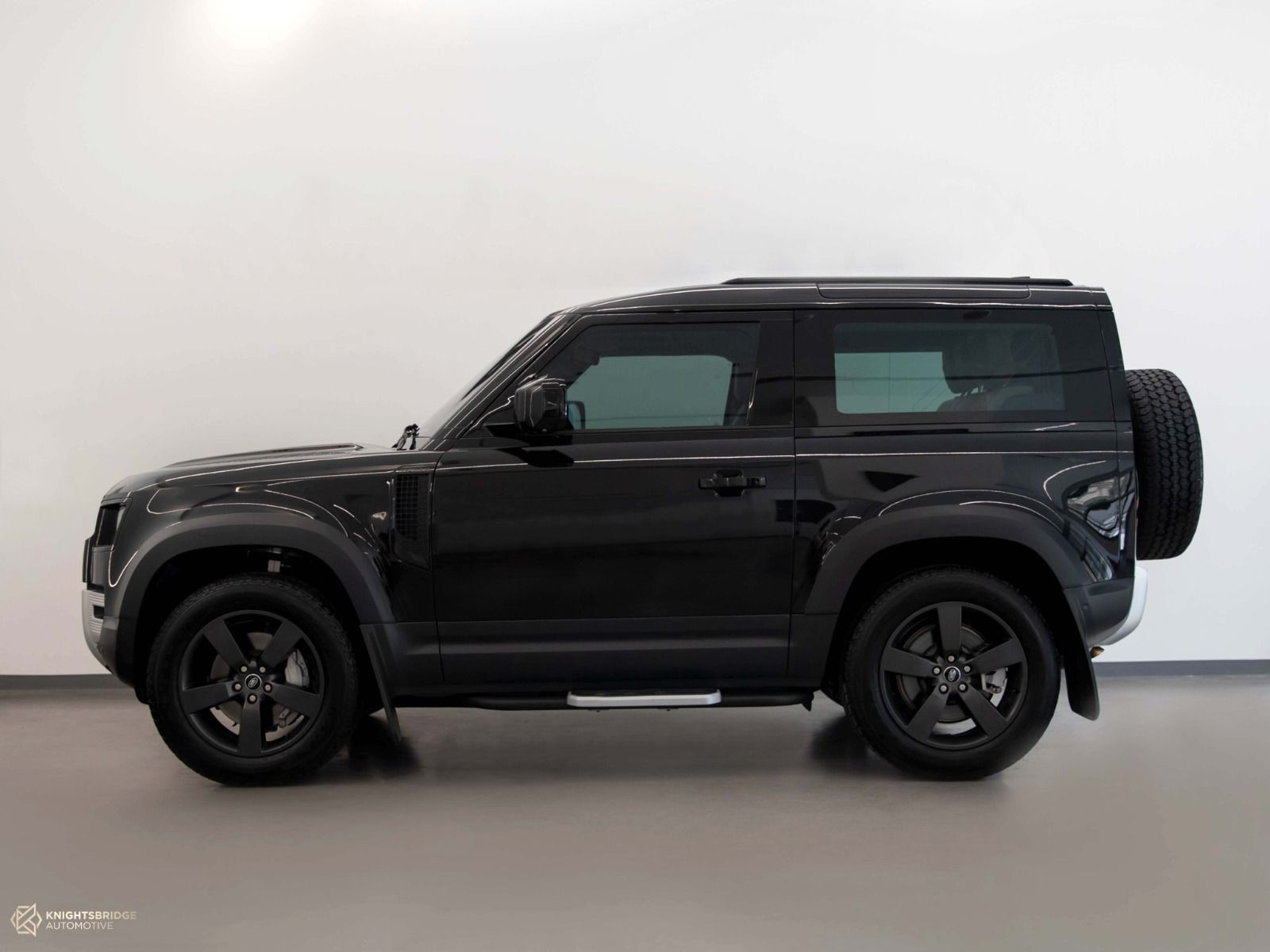 2022 Land Rover Defender 90 HSE - 10472 | Knightsbridge Automotive