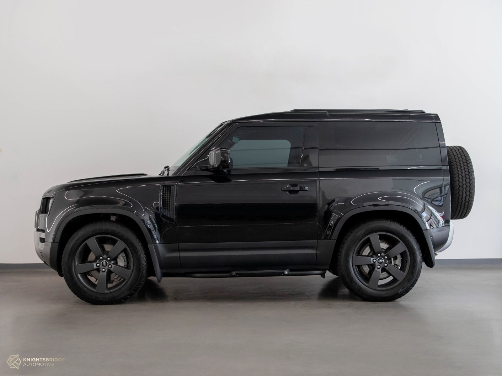 2022 Land Rover Defender 90 HSE - 10588 | Knightsbridge Automotive