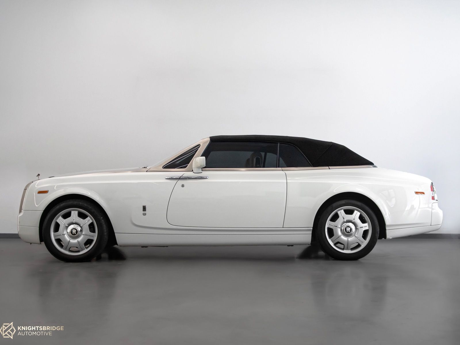 2008 Rolls-Royce Phantom Drophead - 10687 | Knightsbridge Automotive